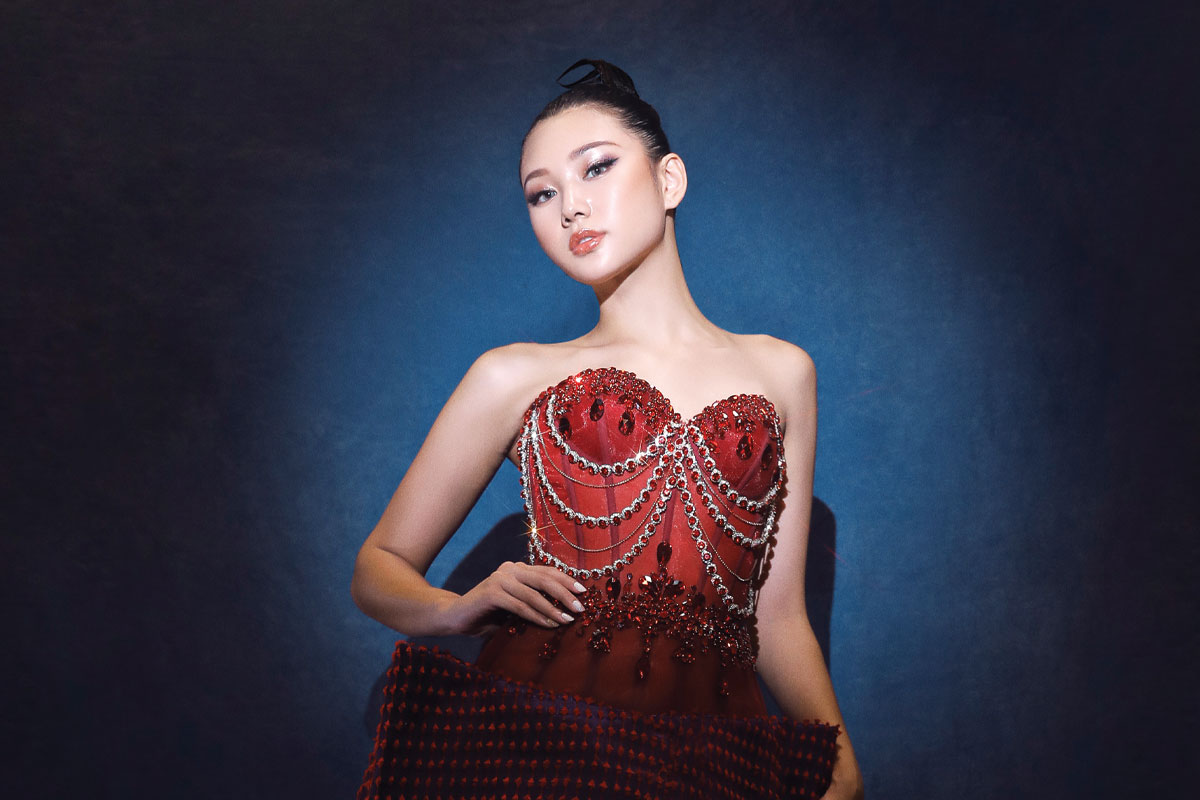 Unveiling Glamour | Asia Dreams